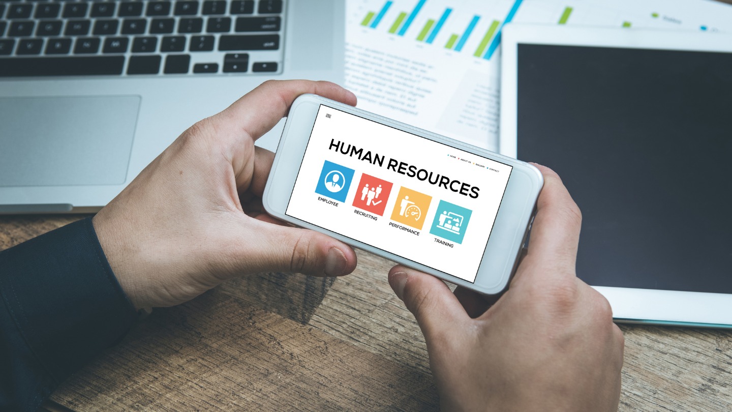 Seven Considerations When Choosing Human Resource Software - Spiceworks