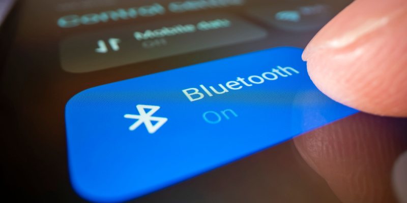 Bluesnarfing vs. Bluejacking: Top 4 Differences - Spiceworks